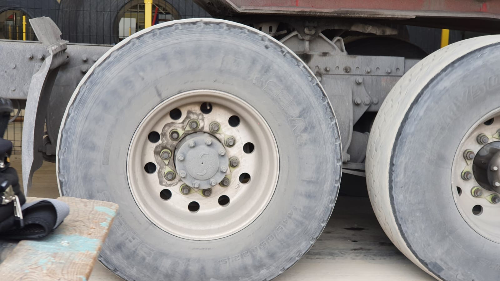 llantas Object Detection Dataset by Erubiel