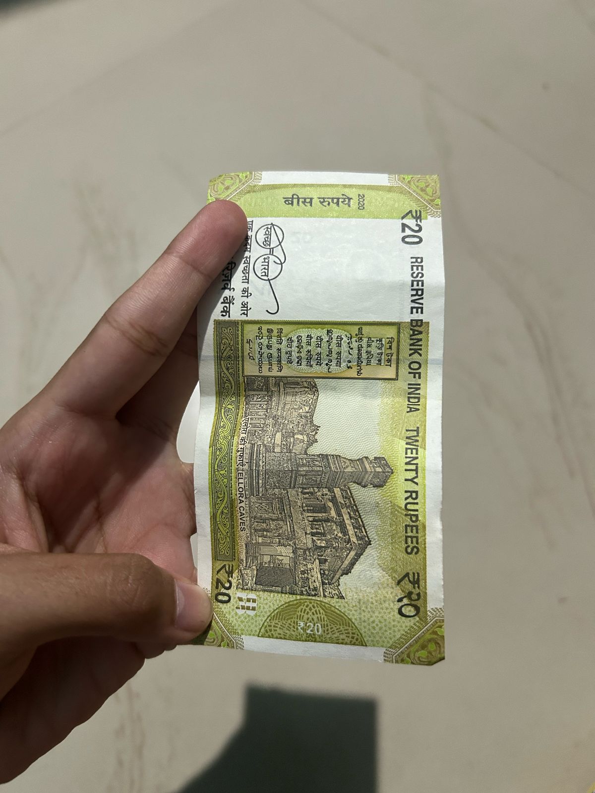 Currency Detection (currency-detection-aeaex) - Roboflow Universe