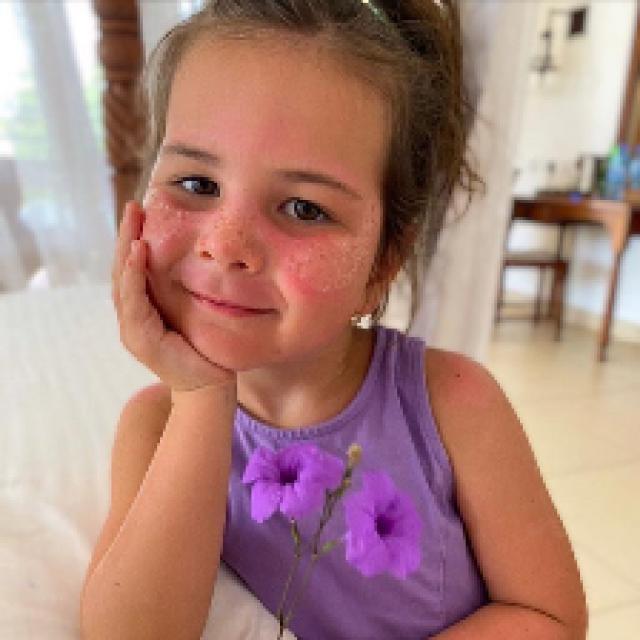 Adult-Child Object Detection Model by Projects