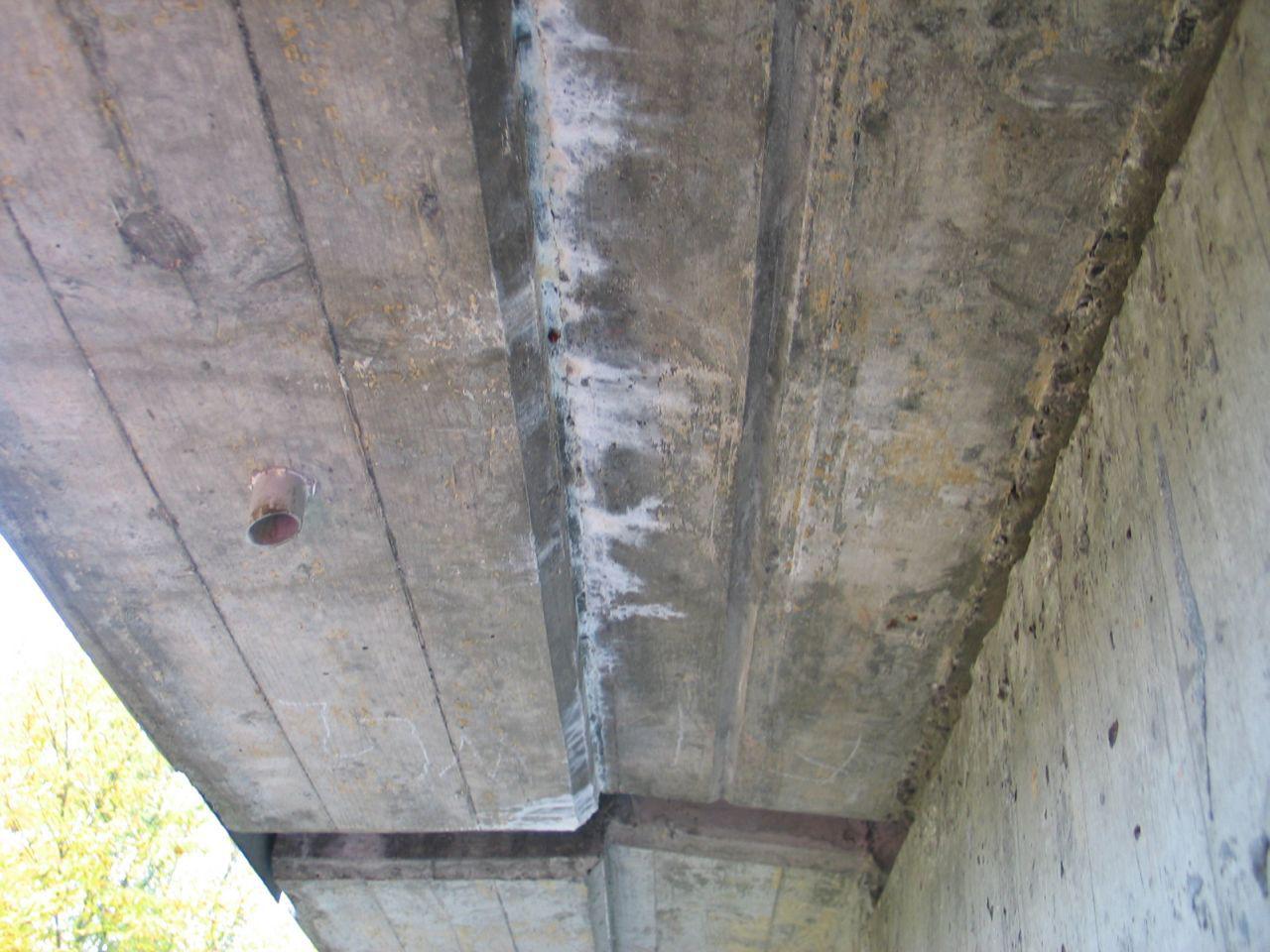 Spalling and Rust (spalling-and-rust-fp8tv) - Roboflow Universe