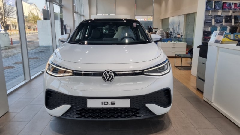 Car Disabled Sticker Detection Object Detection Dataset By Containerxoxprojects