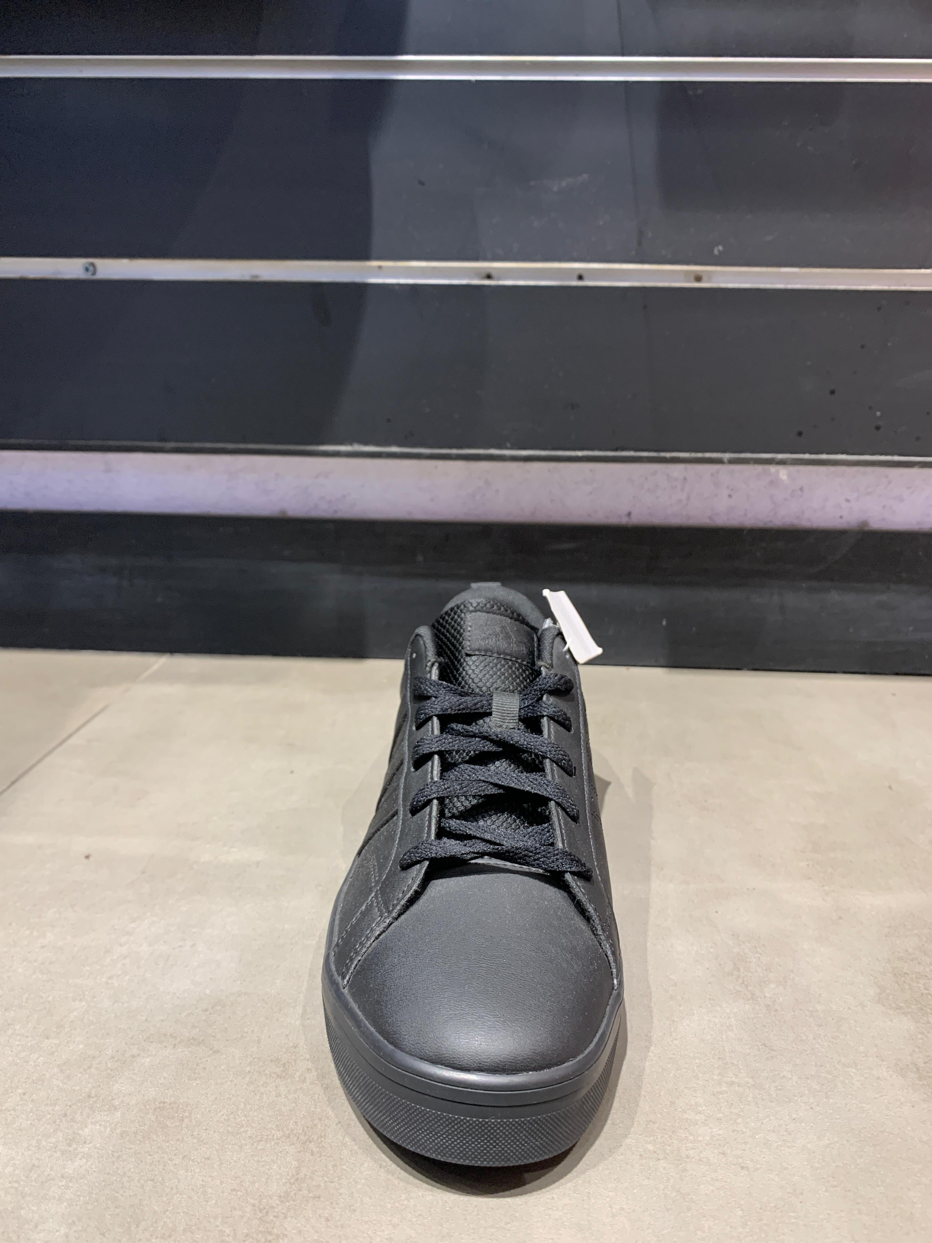 Shoe Detection Object Detection Dataset by fari