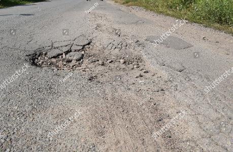 Pothole 1 Object Detection Dataset by pothole