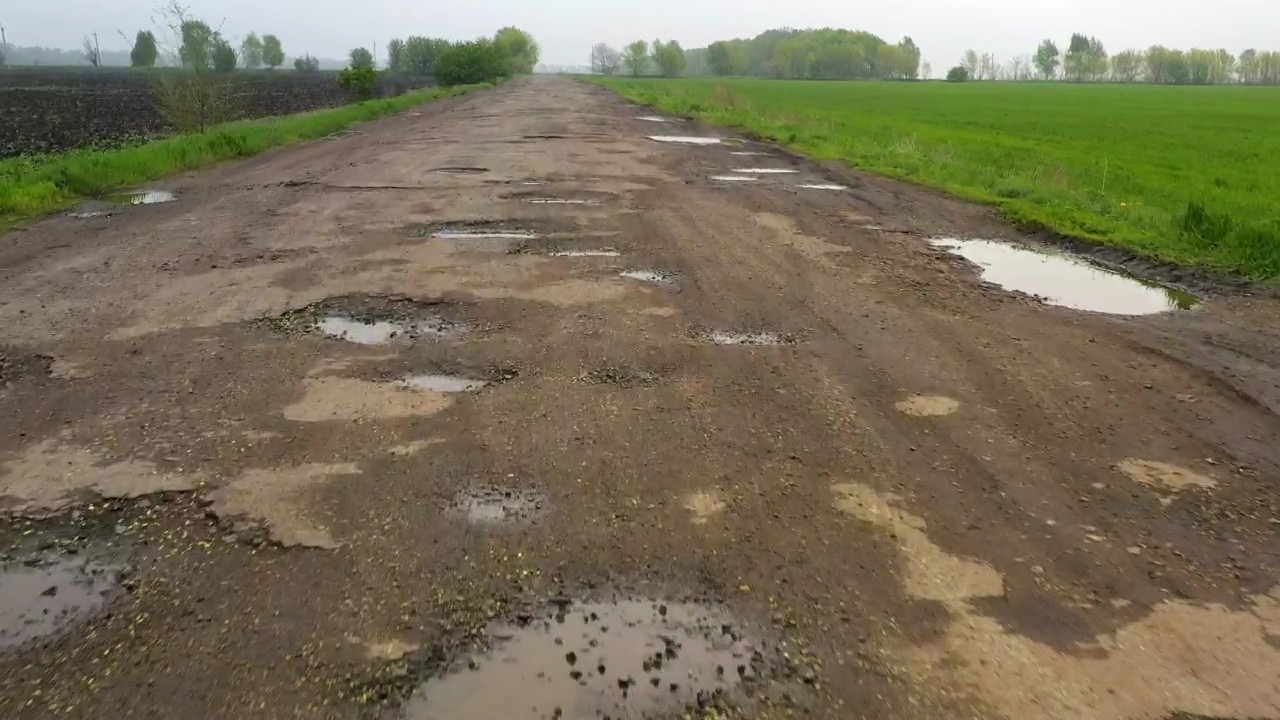 Pothole detection project final Instance Segmentation Dataset by pothole and speed breaker