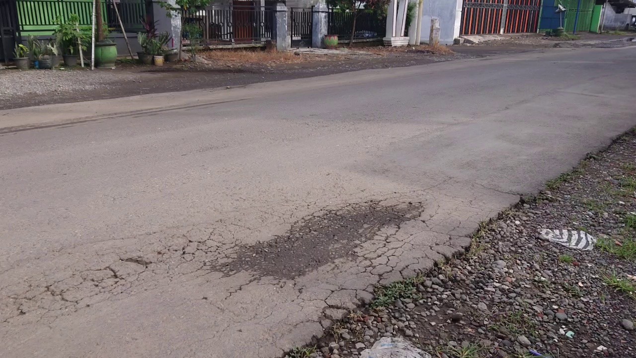 Kerusakan Jalan Object Detection Model by ANNISA