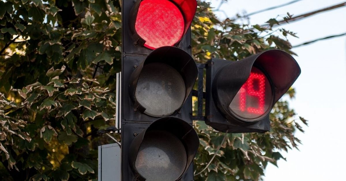 Traffic Light Object Detection Model by yolo