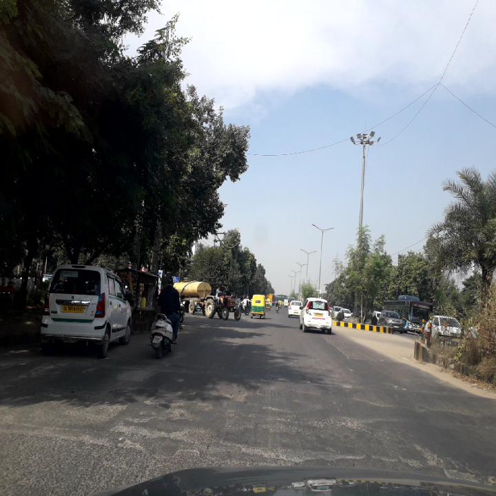 road damage Object Detection Model by YOLOv5