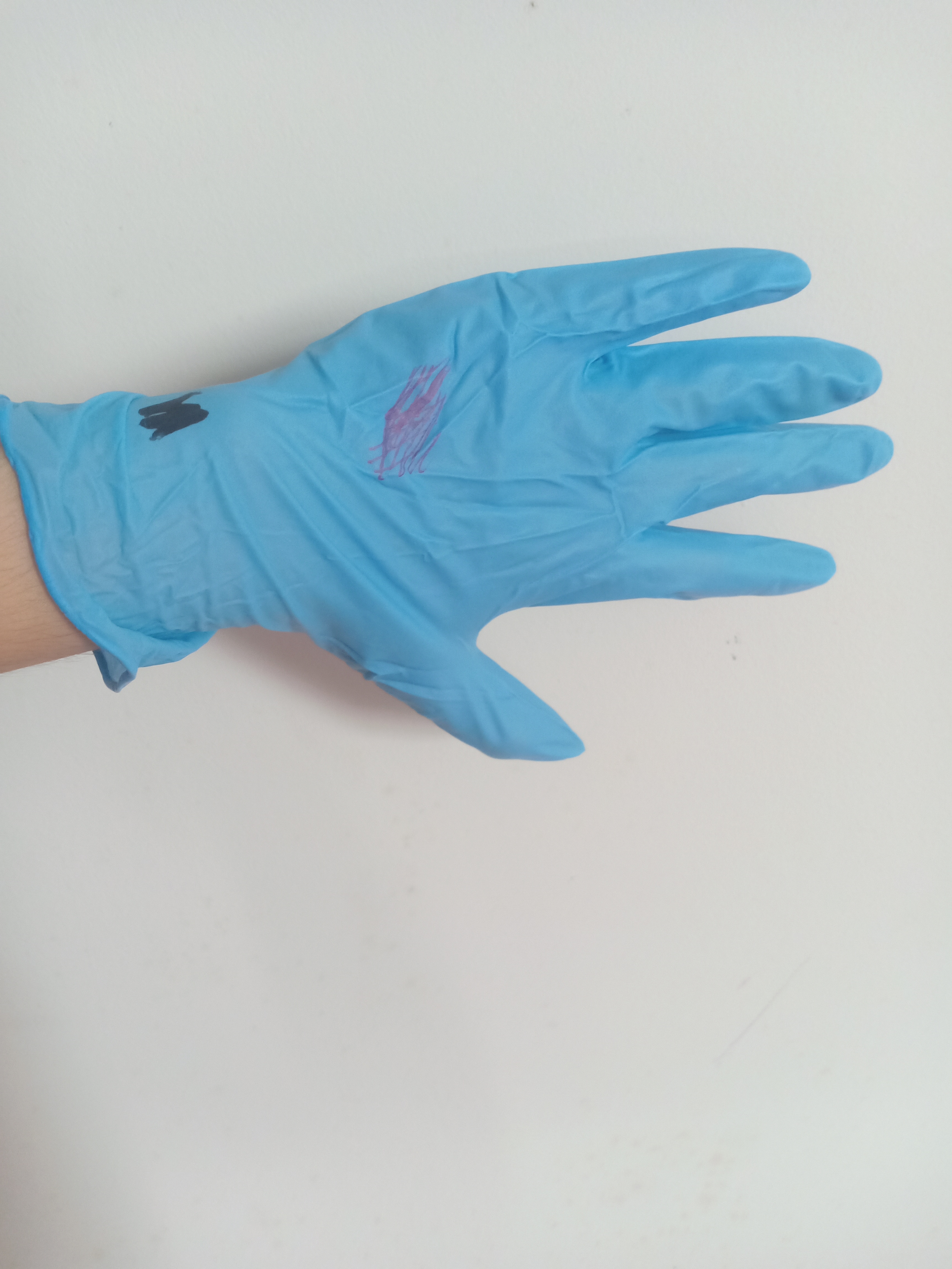Glove defect detection Object Detection Model by aliar2456@gmail.com