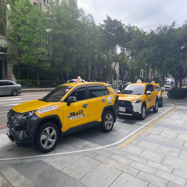 taxi Object Detection Dataset by H ong