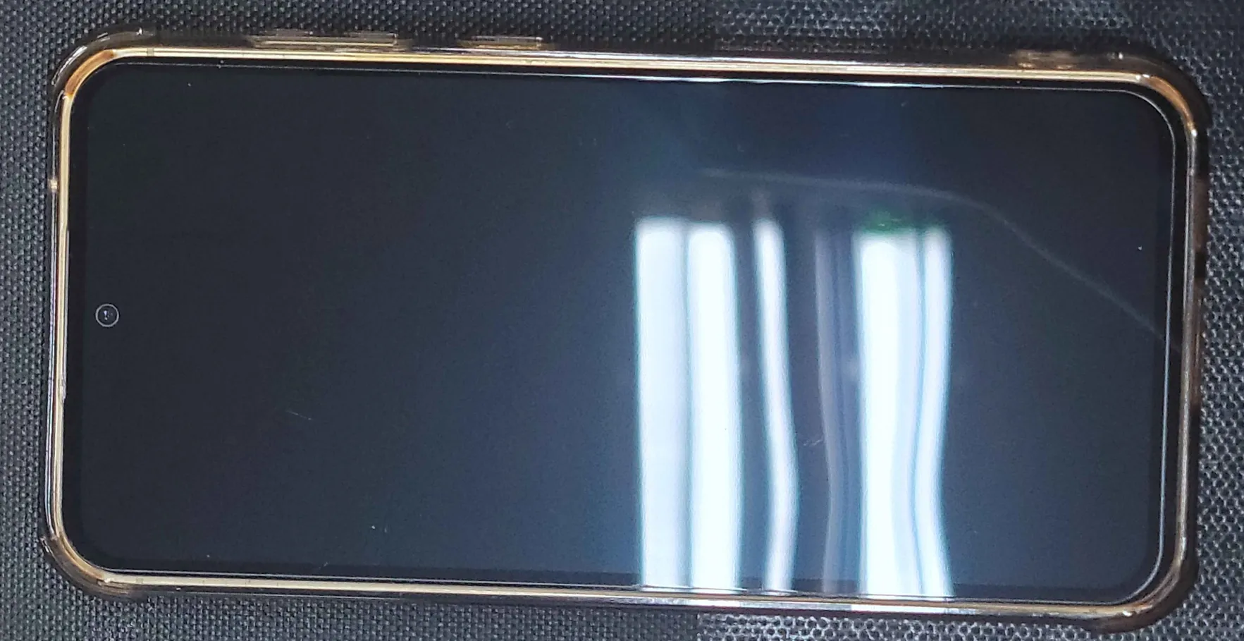 SmartPhone_Segmentation Instance Segmentation Dataset and Pre-Trained Model by smartphone