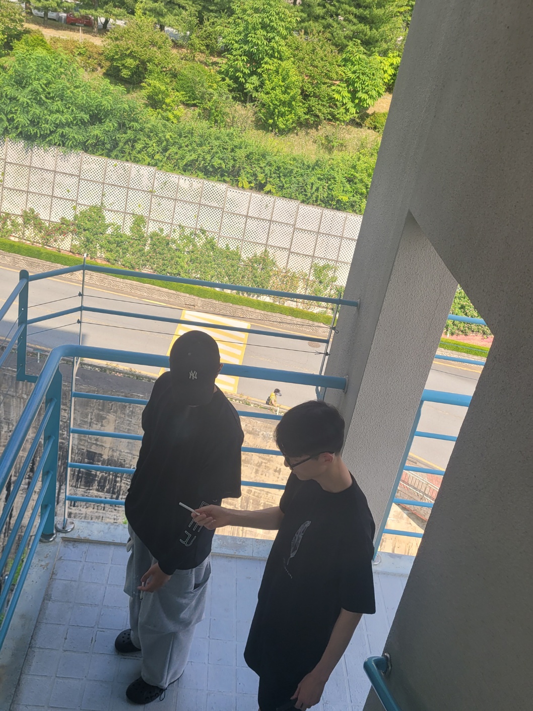 smoker detection Object Detection Dataset by yolobehavior