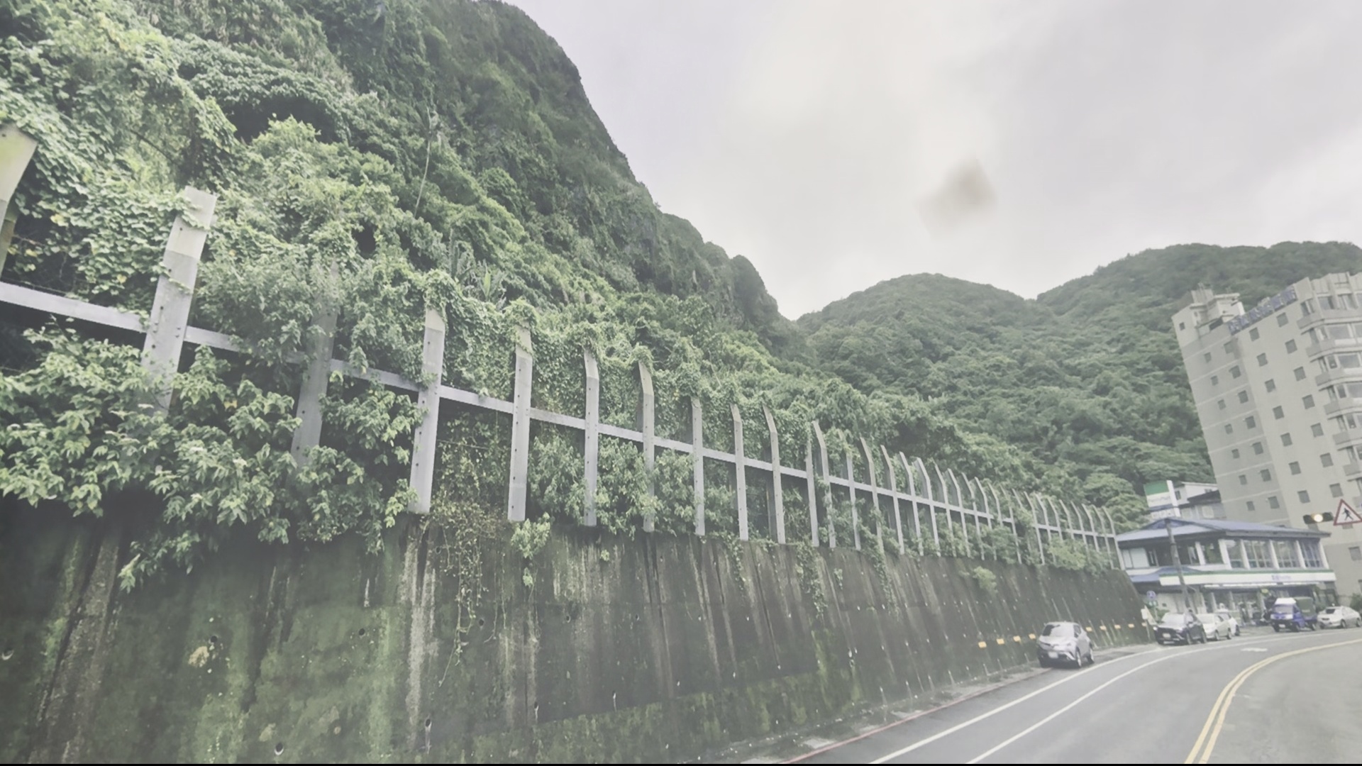 Rockfall (rockfall-9dmfk) - Roboflow Universe