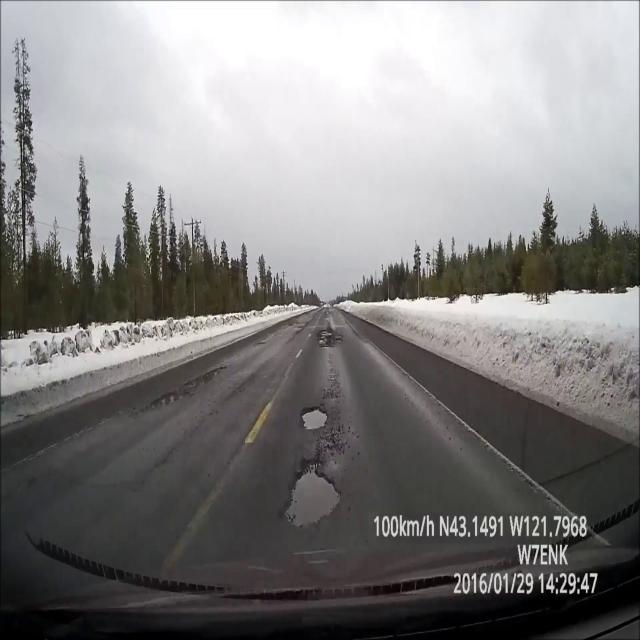 Pothole-project Object Detection Model by demo tracking