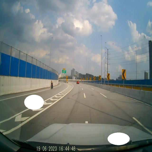 Pothole detection Instance Segmentation Dataset by ISHANSH SHARMA