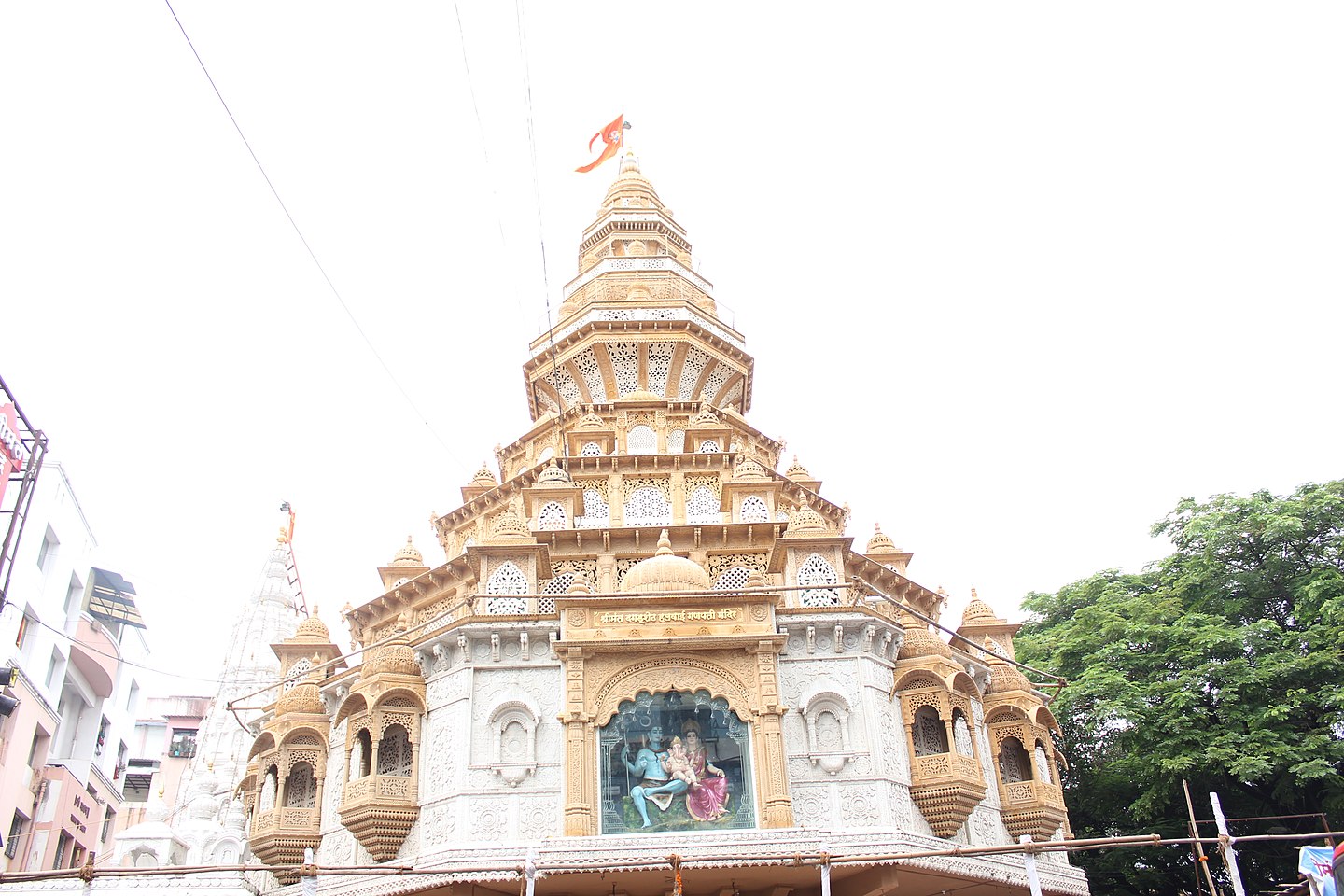 Monuments Object Detection Model by unicloud