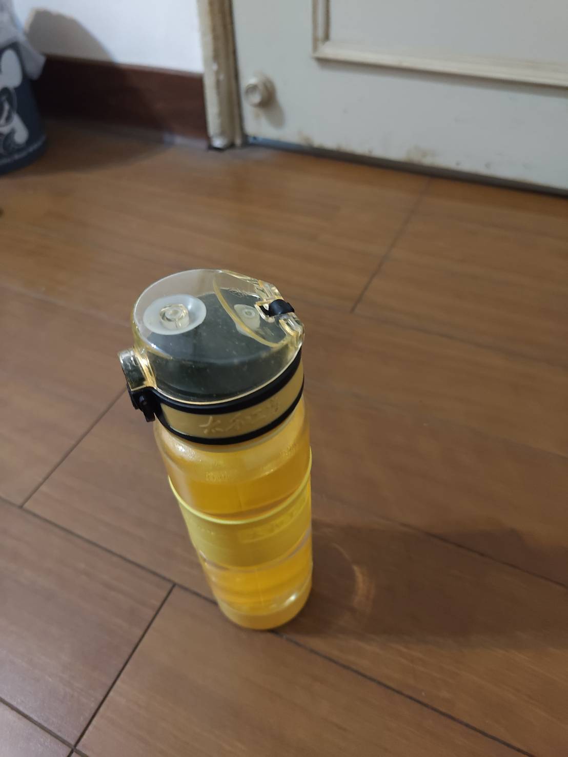 yellow bottle Object Detection Dataset and Pre-Trained Model by 1