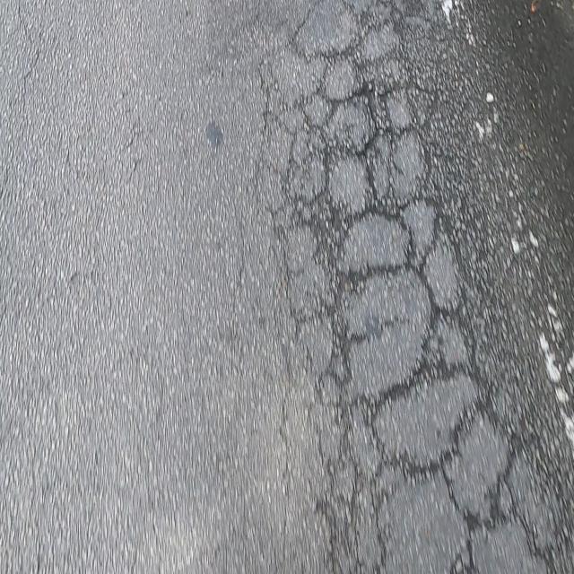 class road damage Classification Model by road damage