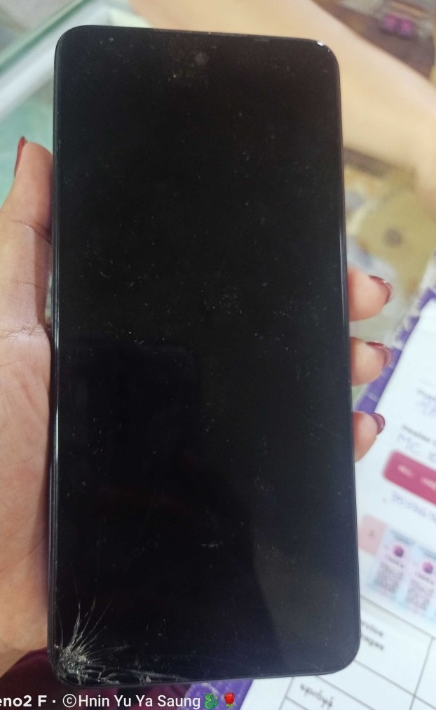 Phone_Defect_Segmentation Instance Segmentation Model by Good Workspace