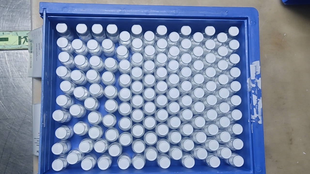 Vials and PFS (vials-and-pfs-npulr) - Roboflow Universe