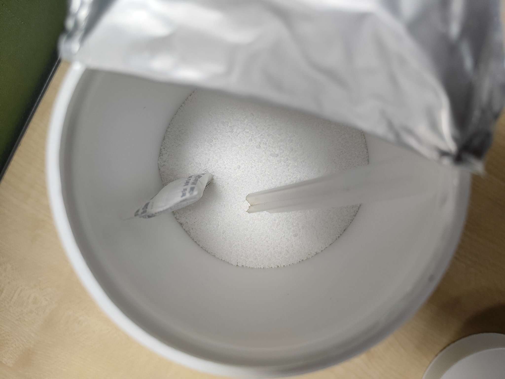 Desiccant Object Detection Dataset by happytrigent