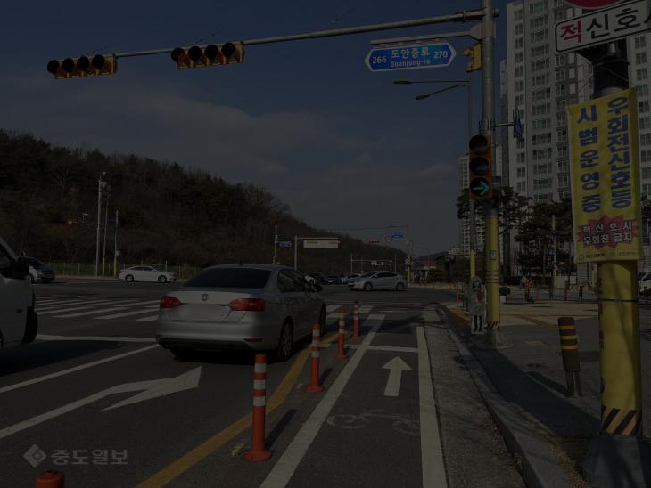 Traffic light Instance Segmentation Dataset by roboflow