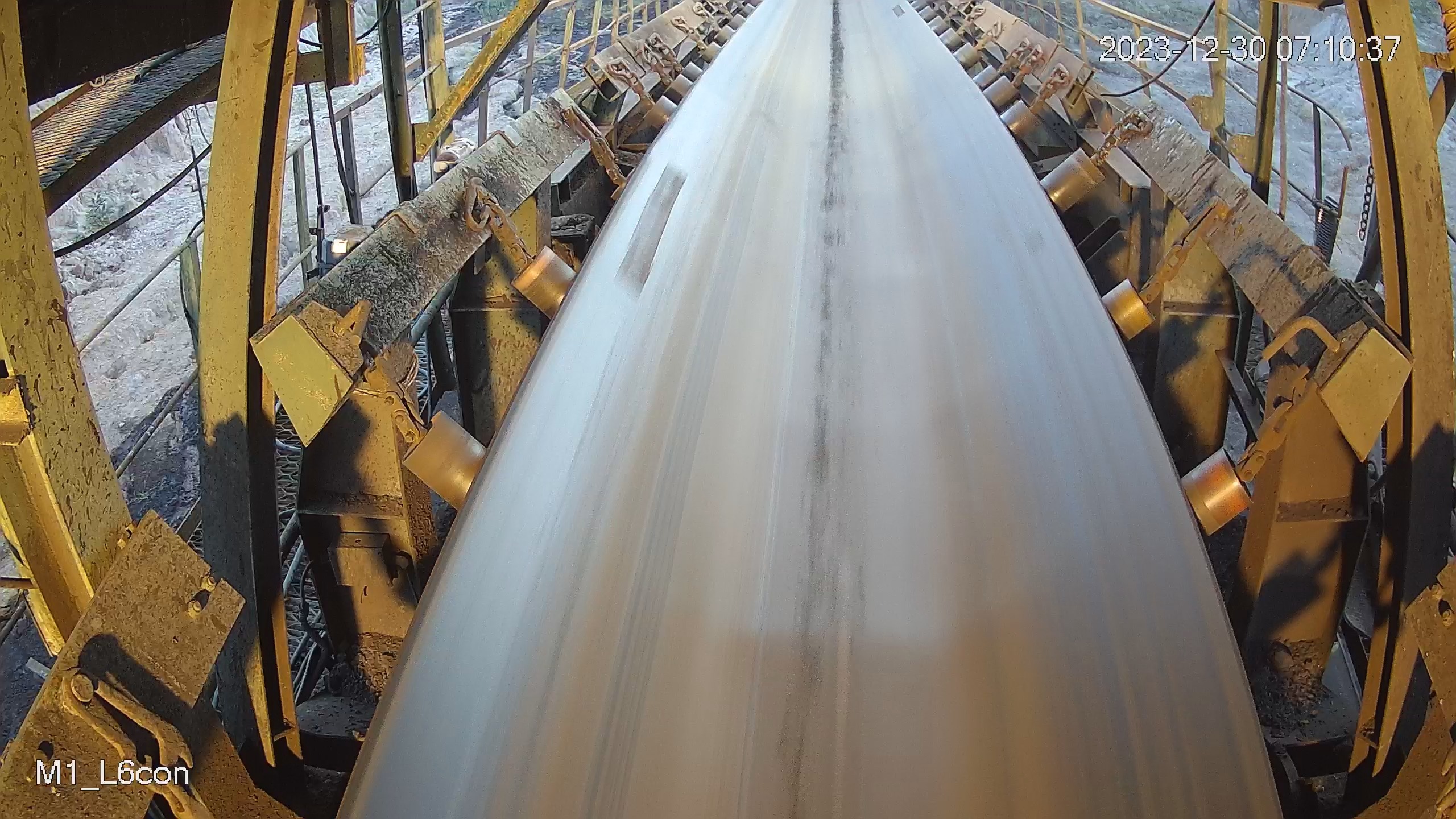 conveyer_belt_damage_detection Instance Segmentation Dataset and Pre-Trained Model by kumar