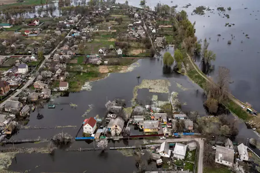 Flood Segmentation Object Detection Model by flood detection yolo