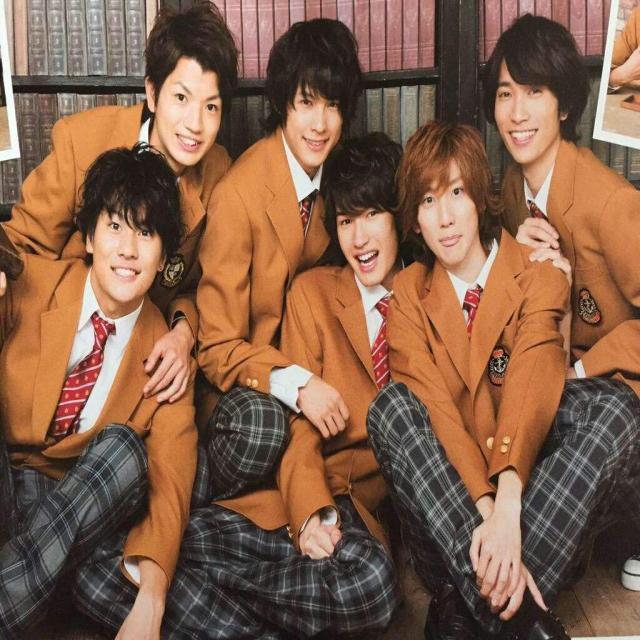 SixTONES - Roboflow Universe