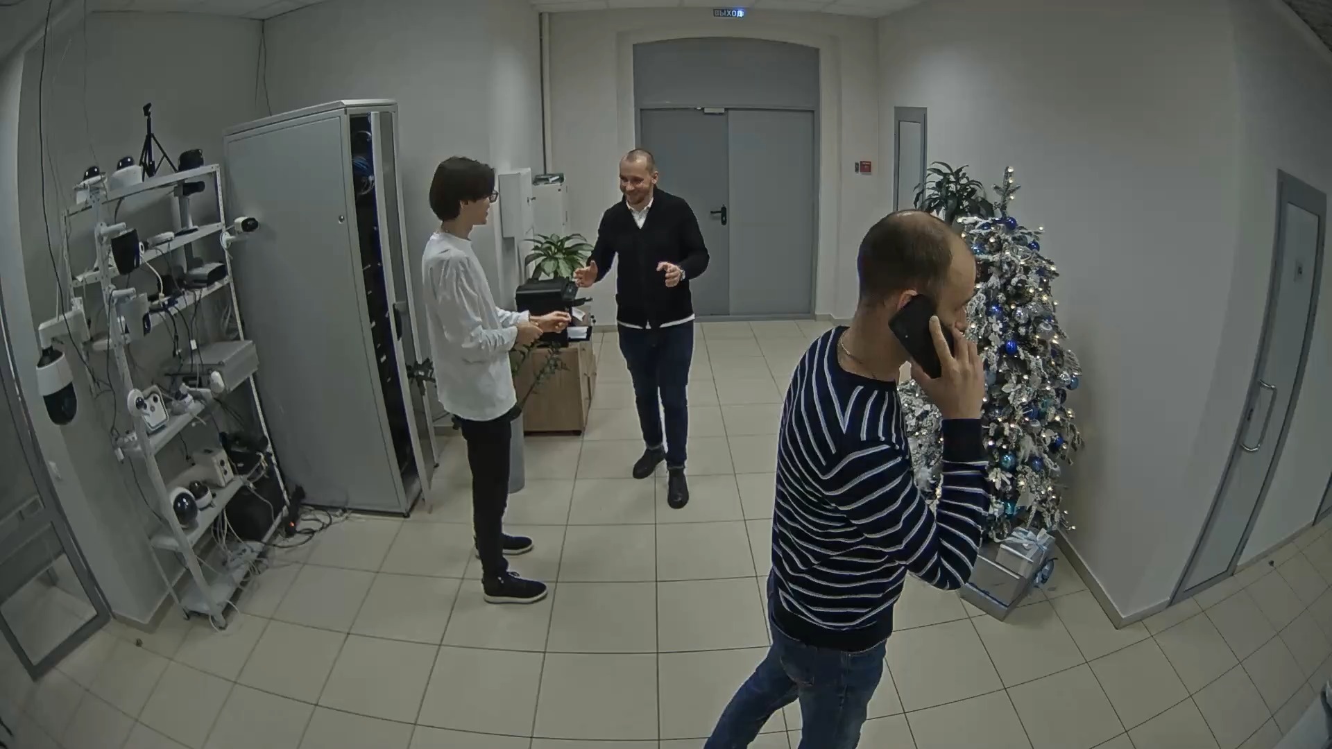 iss_hack_weapon Object Detection Dataset by new-workspace-oftme