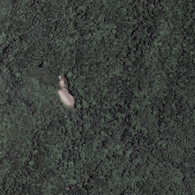 Landslides extraction Instance Segmentation Dataset by Free roboflow