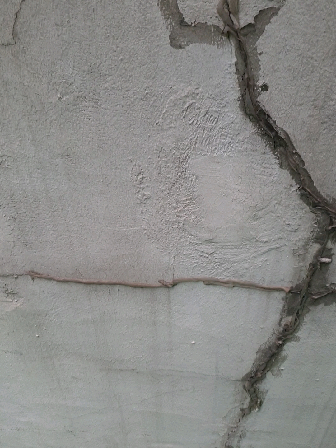 Crack Detector Object Detection Dataset and Pre-Trained Model by Crack Detector