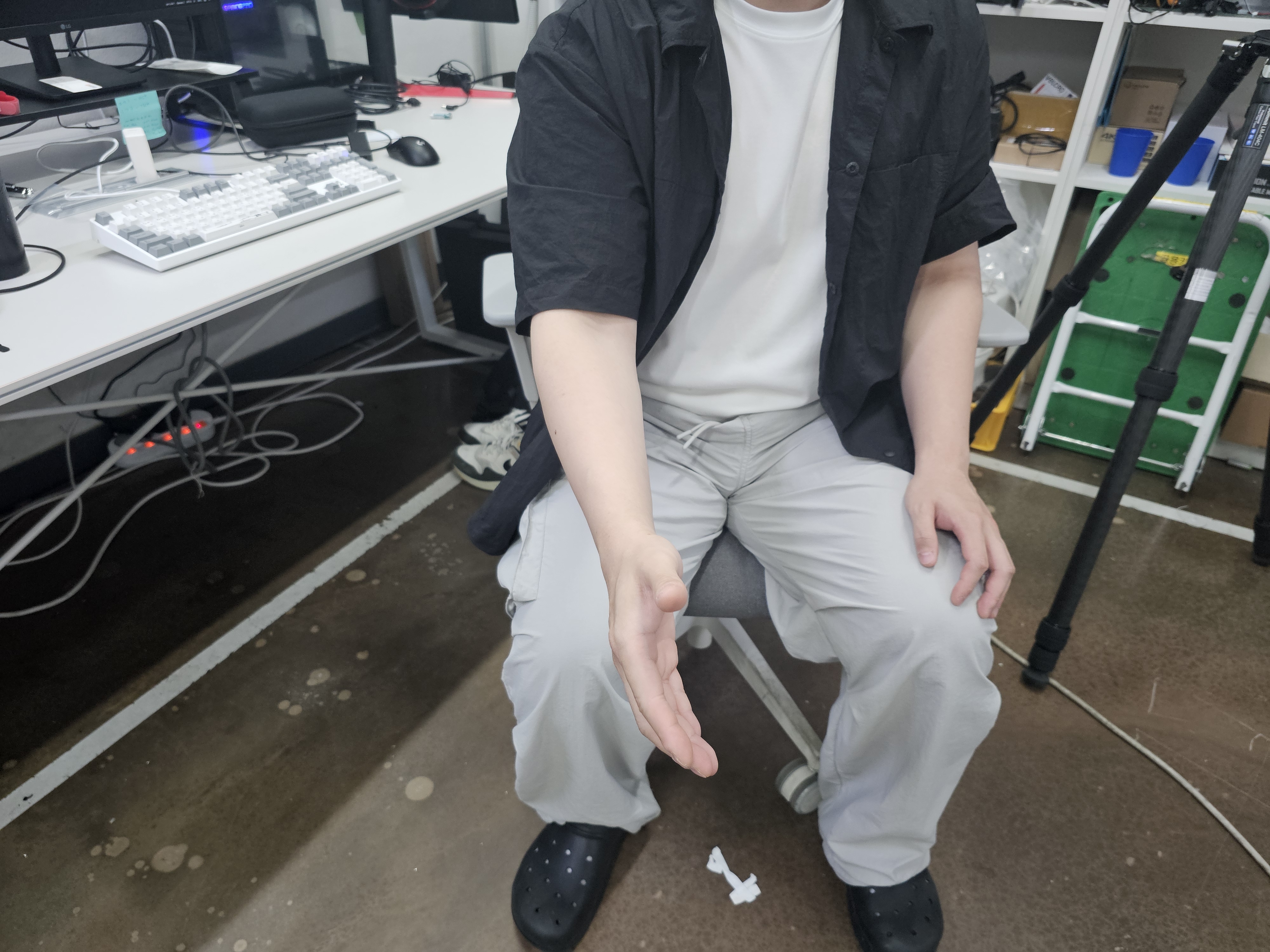 Handshake-detect Object Detection Model (v2, Roboflow Instant 1 [Eval ...