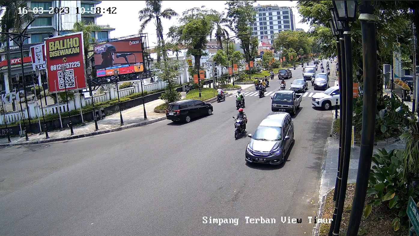 sampel mobil Object Detection Dataset by skrispi