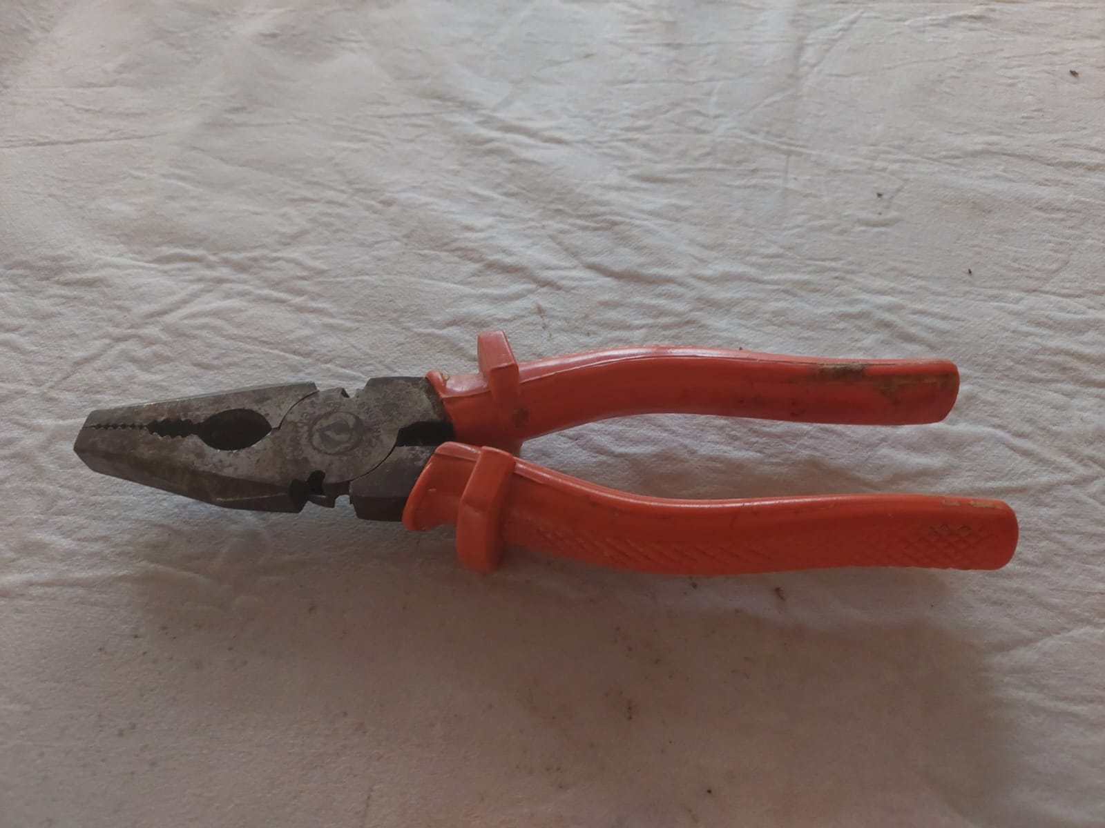 Cegueta_Alicate Object Detection Model by reconhecimentoferramentas