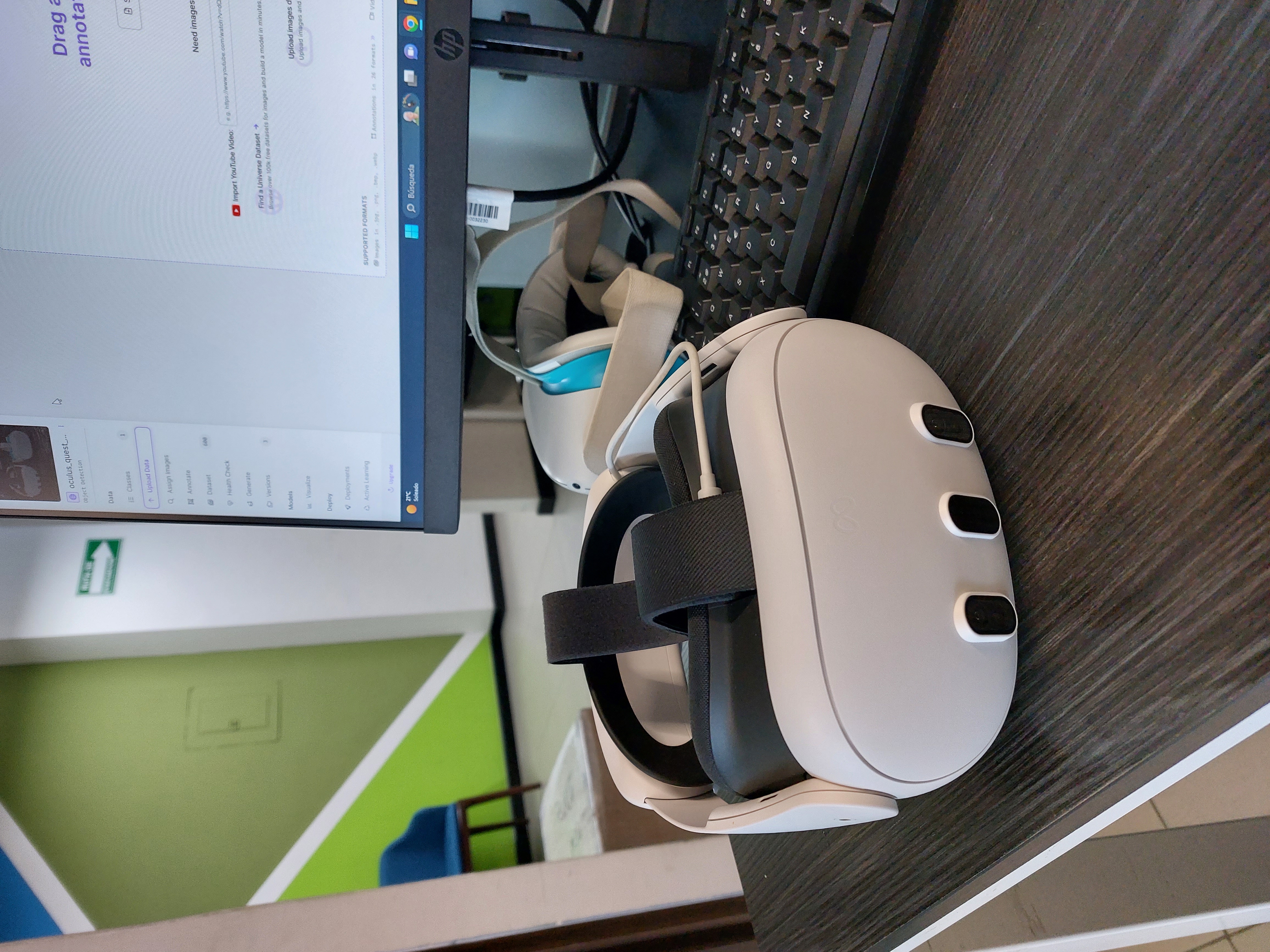 oculus_quest_3_version_2 Object Detection Dataset by tests