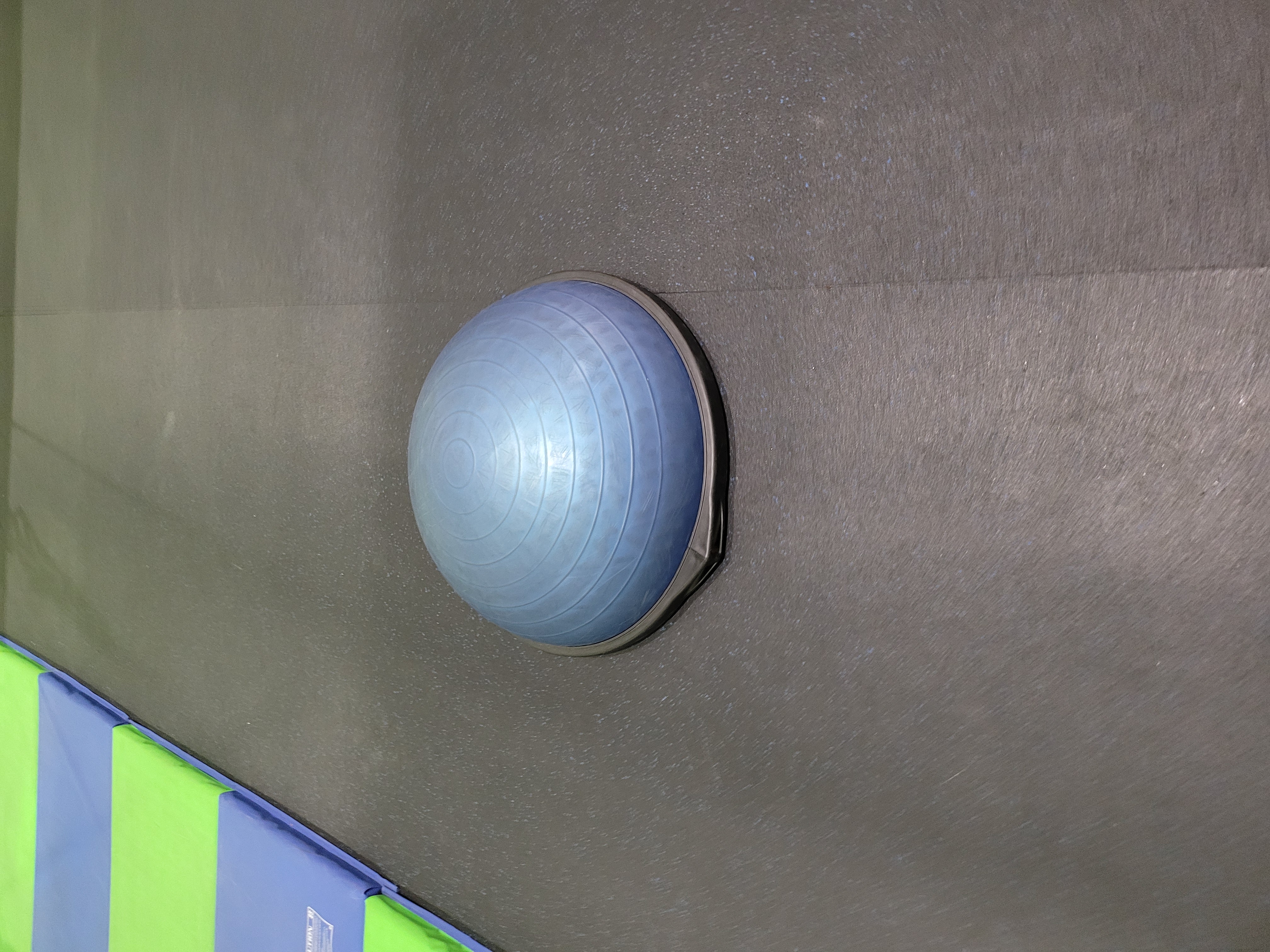 Gym Equipment Object Detection Dataset by Public Workspace