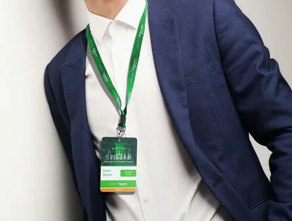 Single_badge_detection Object Detection Dataset by Andrey Kondakov