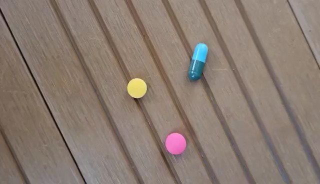 brooch-USB-key detect Object Detection Dataset by kmitl