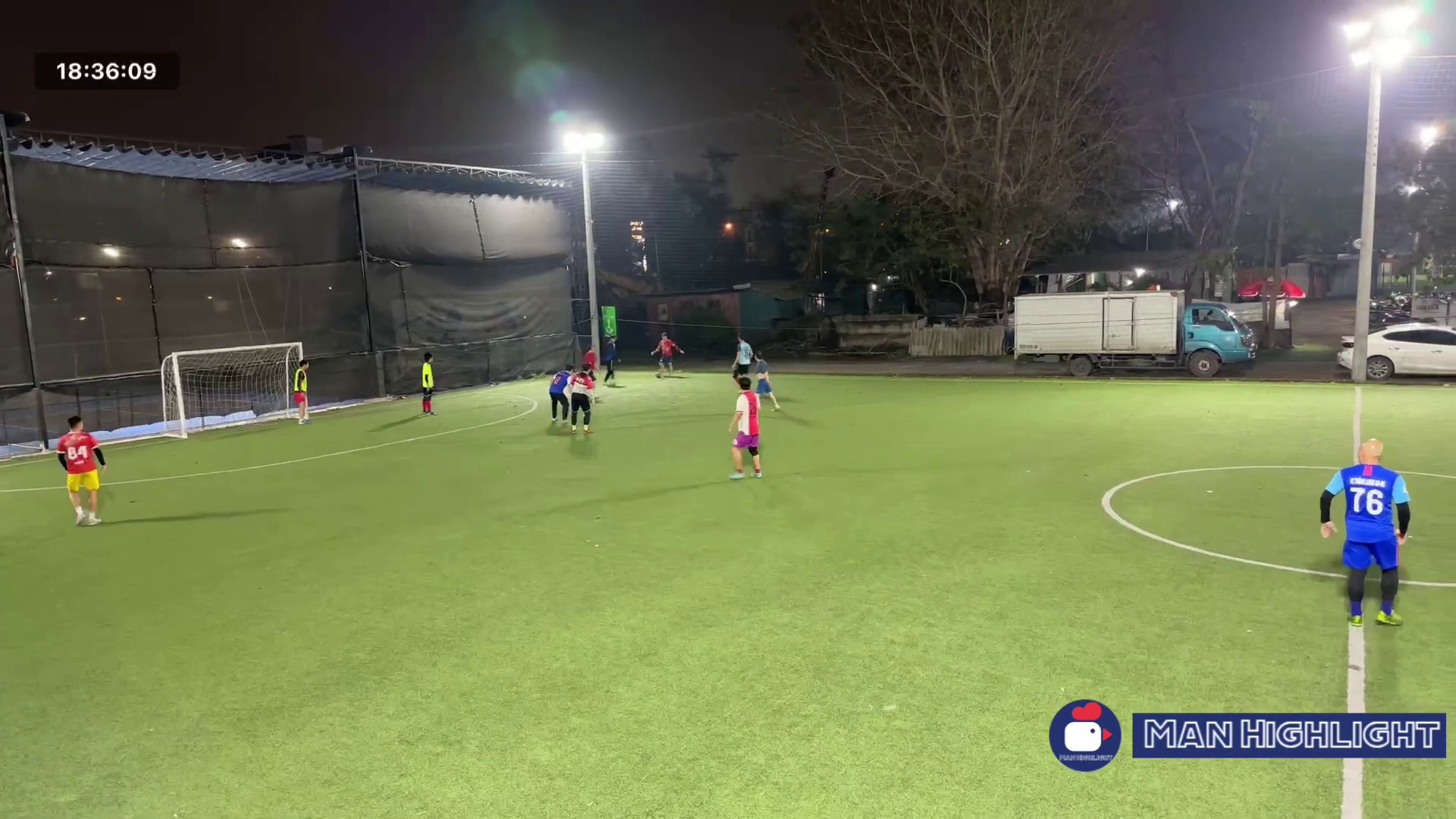 Football-player-actionarea Object Detection Model (v9, 2025-04-21 11 ...