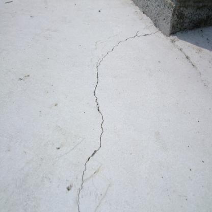 Cracks in concrete Object Detection Dataset by capstone