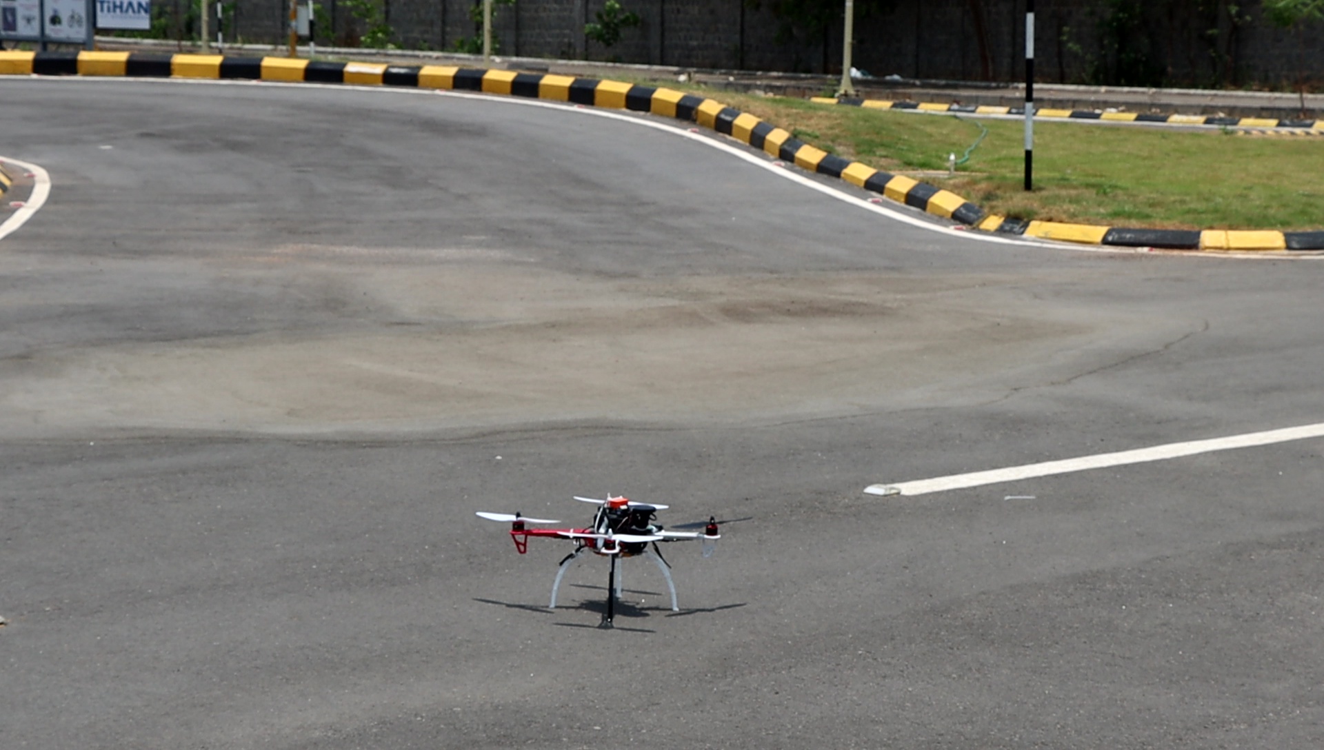 drone detection (drone-detection-pbn0c) - Roboflow Universe