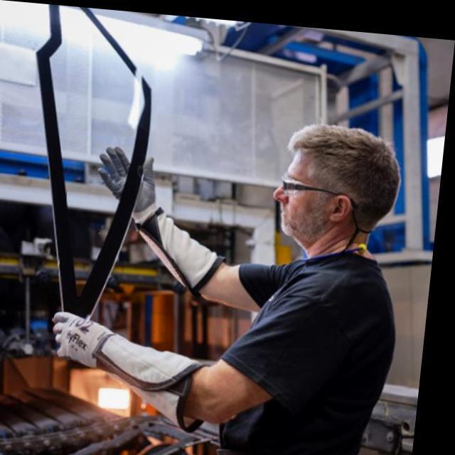 Helmet-Dataset Classification Dataset by cnnworkspace