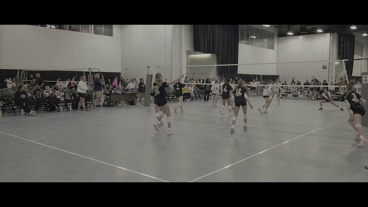 volleyball seg v2 Instance Segmentation Dataset by Osloos