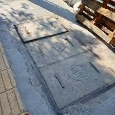 manhole Object Detection Model by Steel barrier