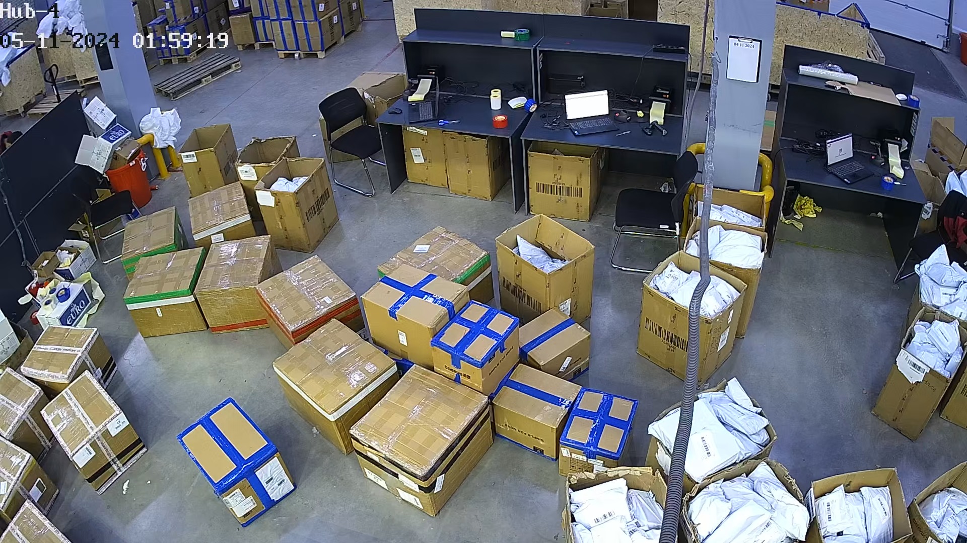 Box Instance Segmentation Dataset by boxtrain