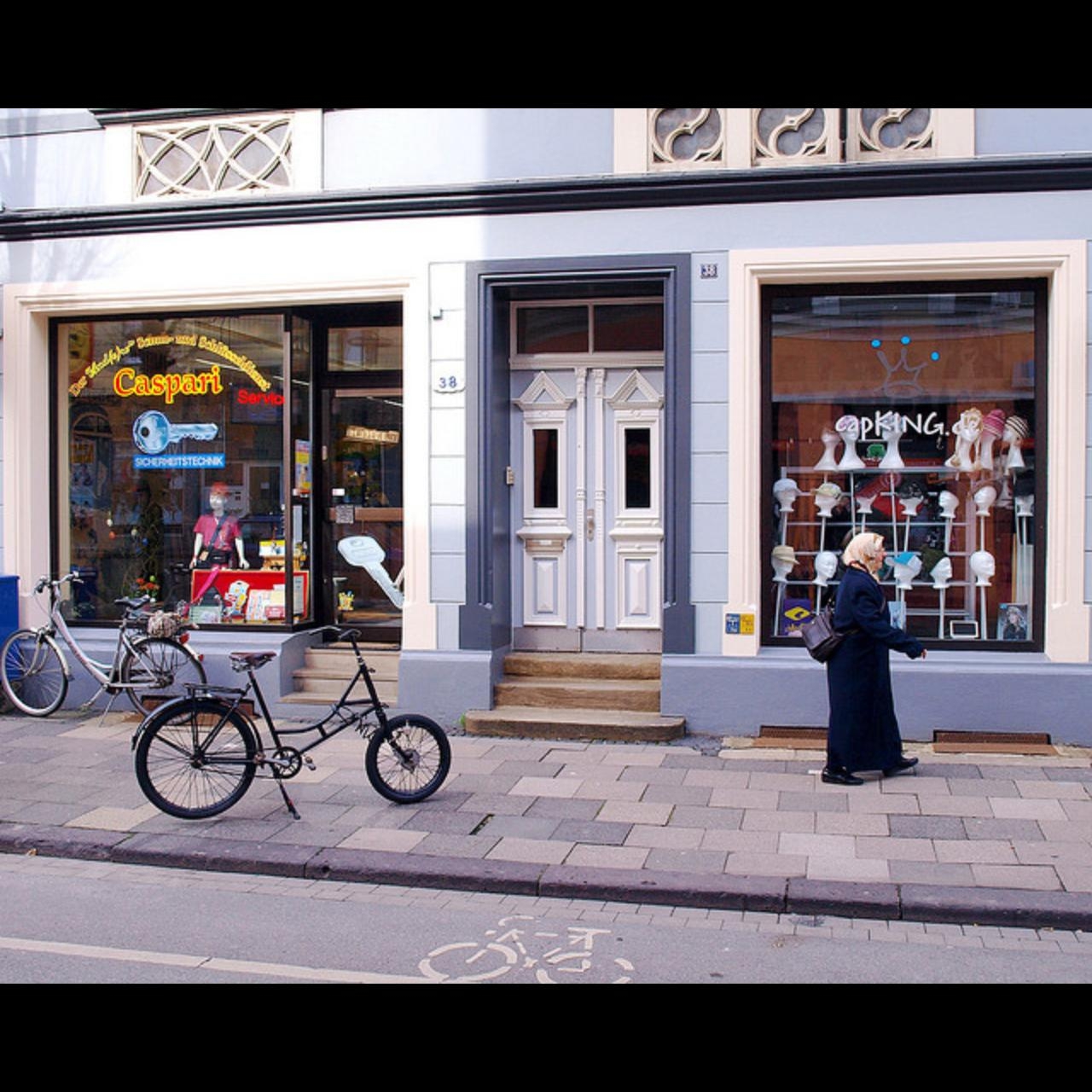 COCO (coco-iho25) - Roboflow Universe