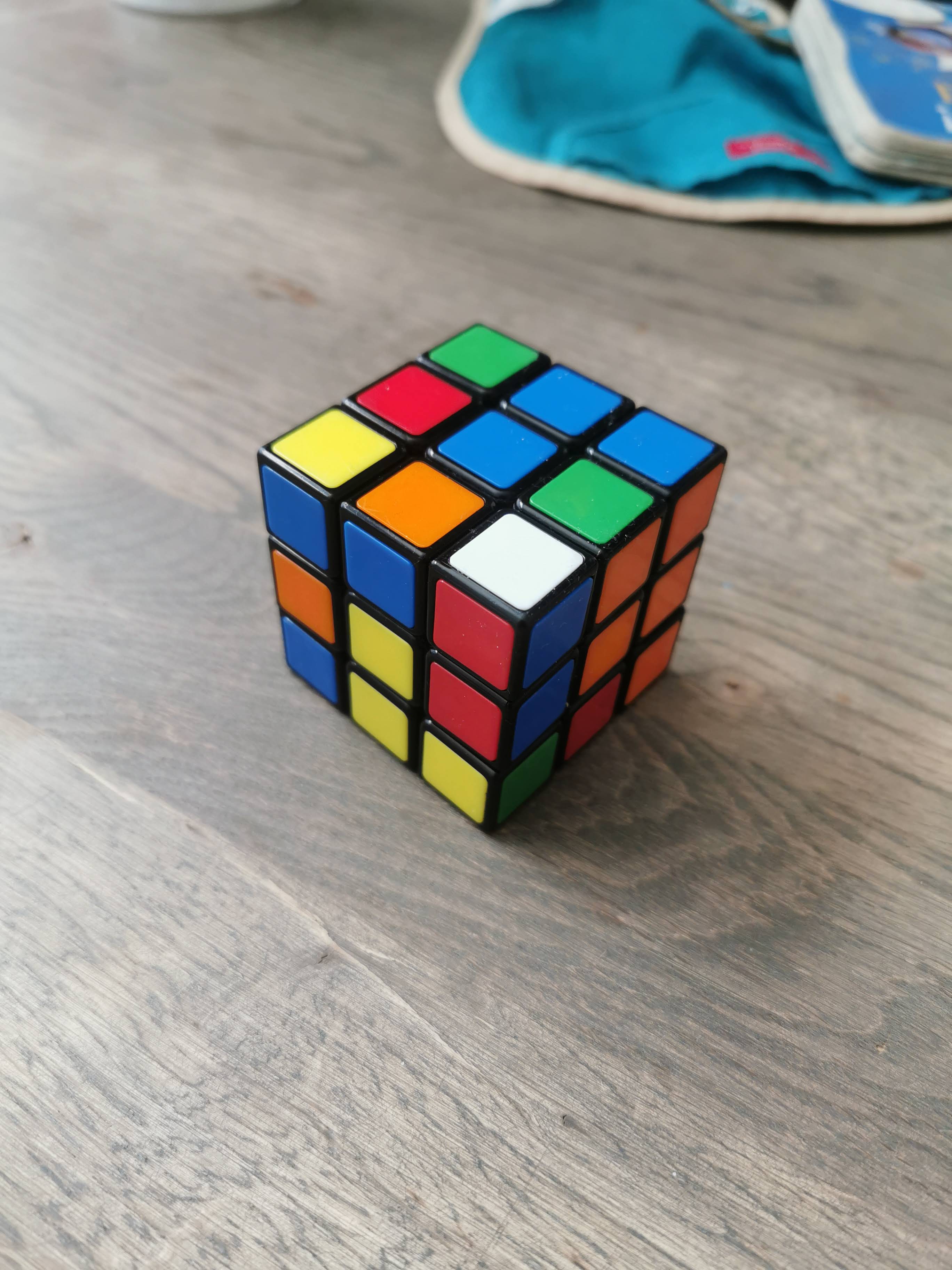 Cube Detection (cube-detection-au9d3) - Roboflow Universe