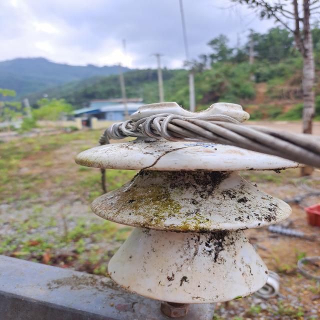 Insulator Defect Object Detection Dataset by ai