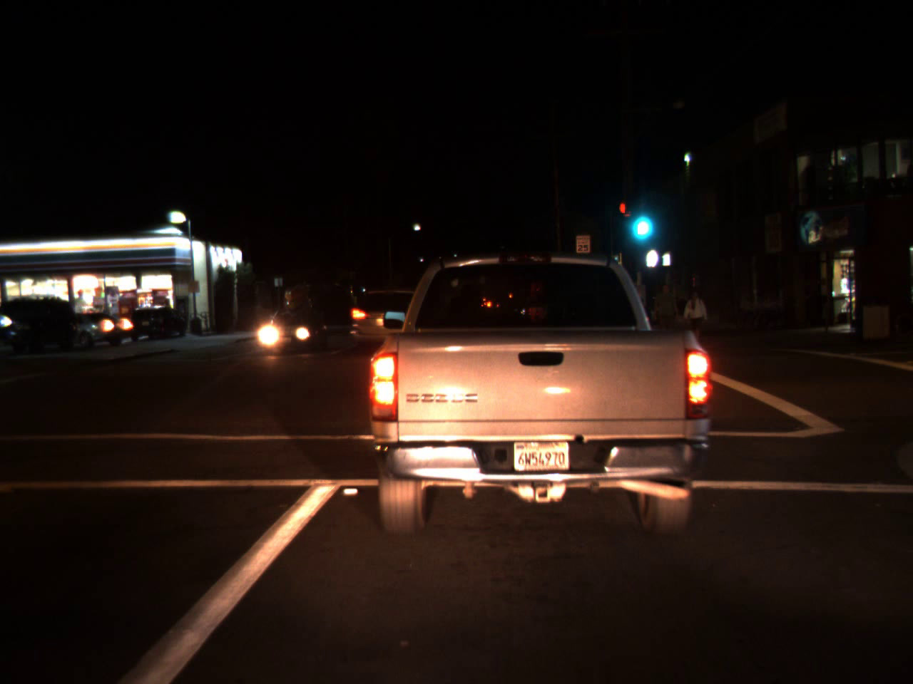 live detector yolo5 Object Detection Model by lziyang004