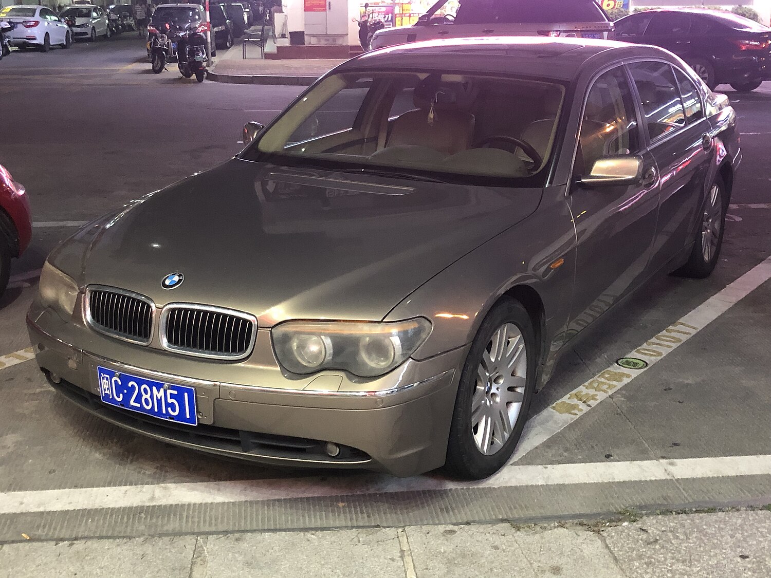 car logo detector 3 Object Detection Dataset by carbrand